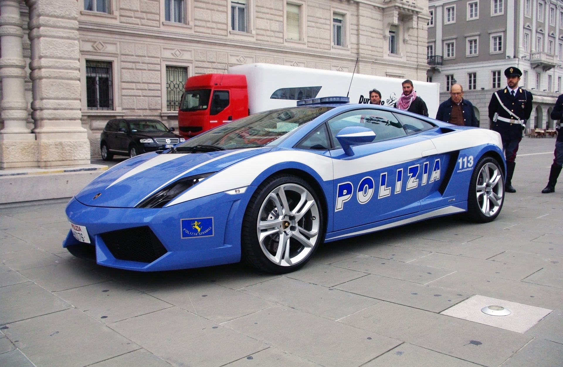 Download Vehicle Police HD Wallpaper | 3819x2487 | Wallpaper Abyss