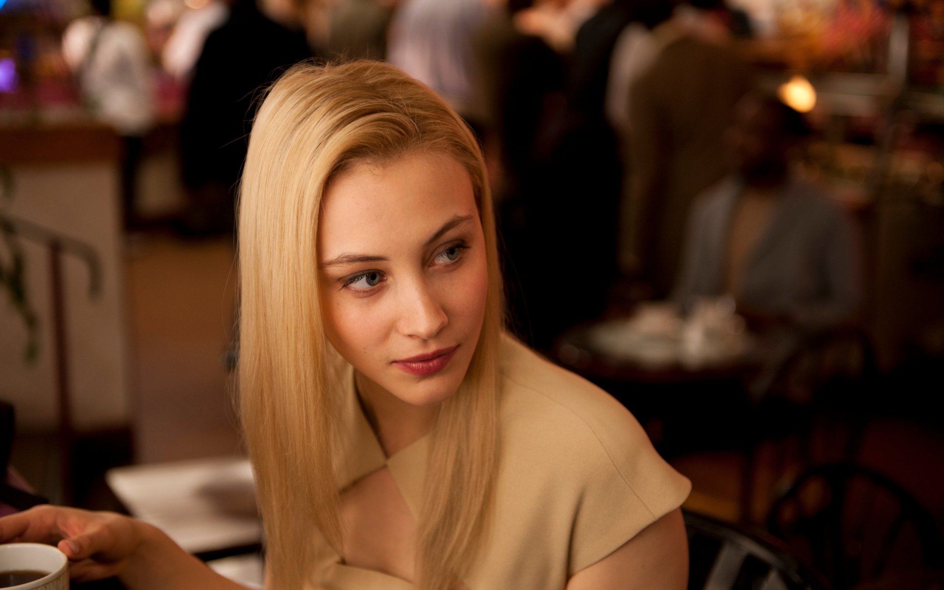 Download Blue Eyes Blonde Actress Canadian Sarah Gadon Movie Cosmopolis HD Wallpaper