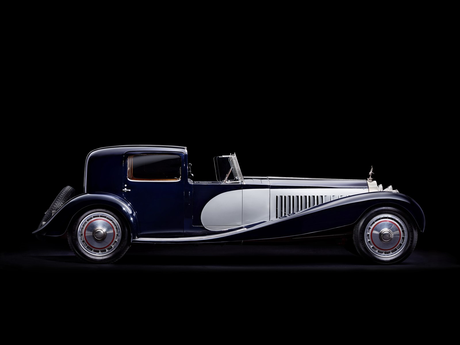 Download Vehicle Bugatti Type 41 Wallpaper