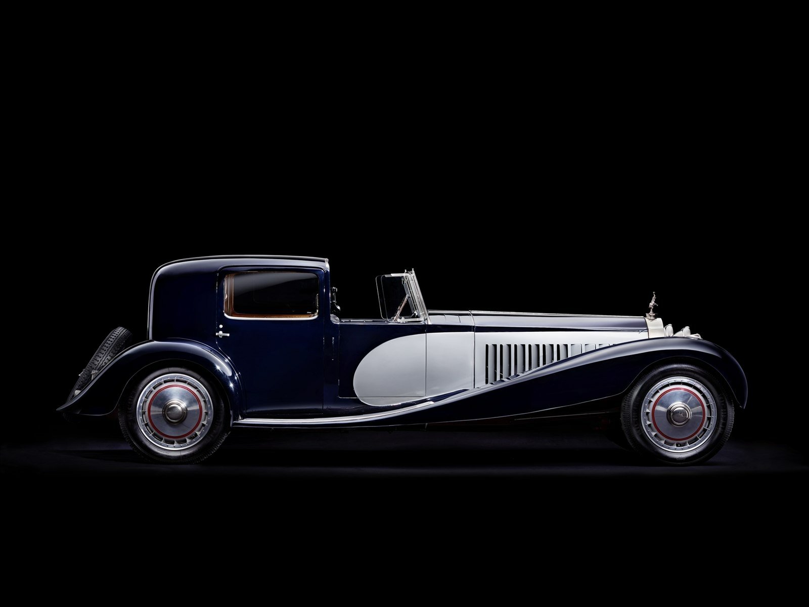 Download Vehicle Bugatti Type 41 Wallpaper