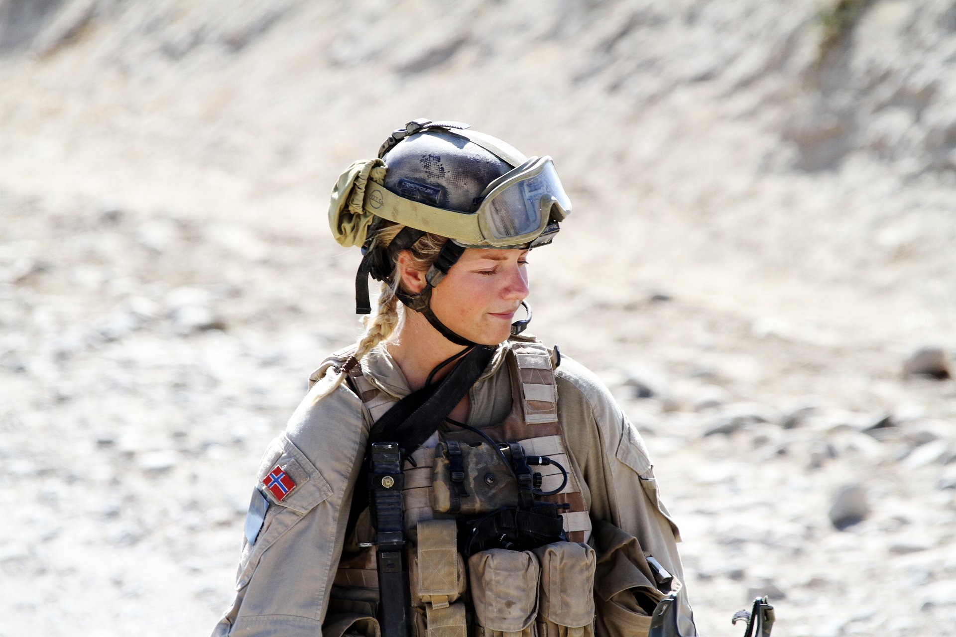 Elite Soldier in Action – 4K Ultra HD Military Wallpaper | 5184x3456 ...
