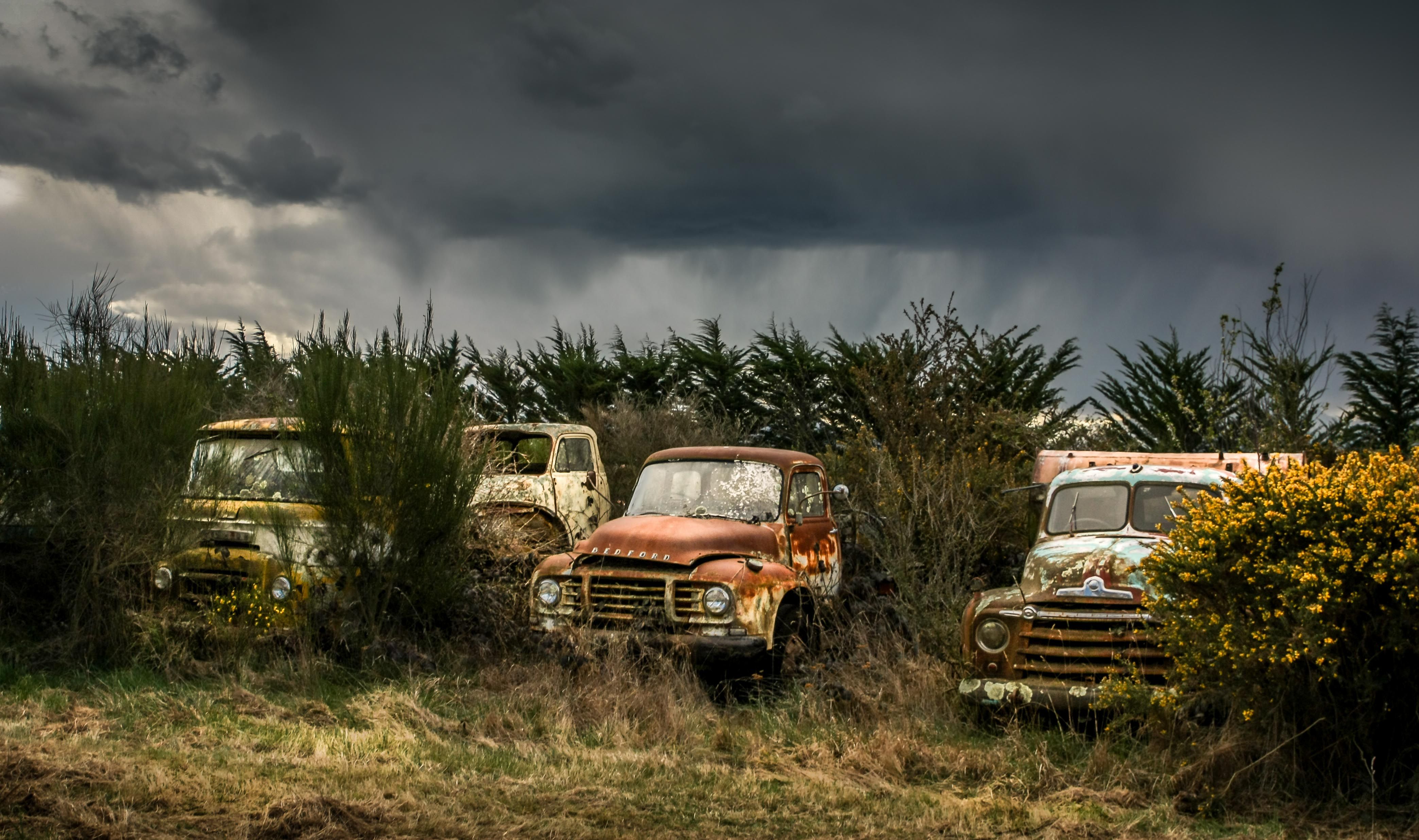 Download Vehicle Wreck 4k Ultra HD Wallpaper