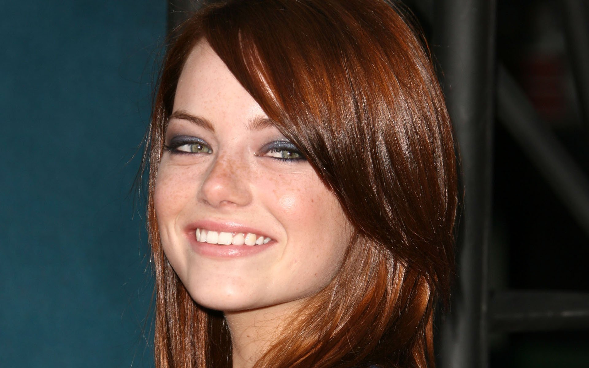 Radiant Redhead Hollywood Star — HD Wallpaper | 1920x1200 | Wallpaper Abyss