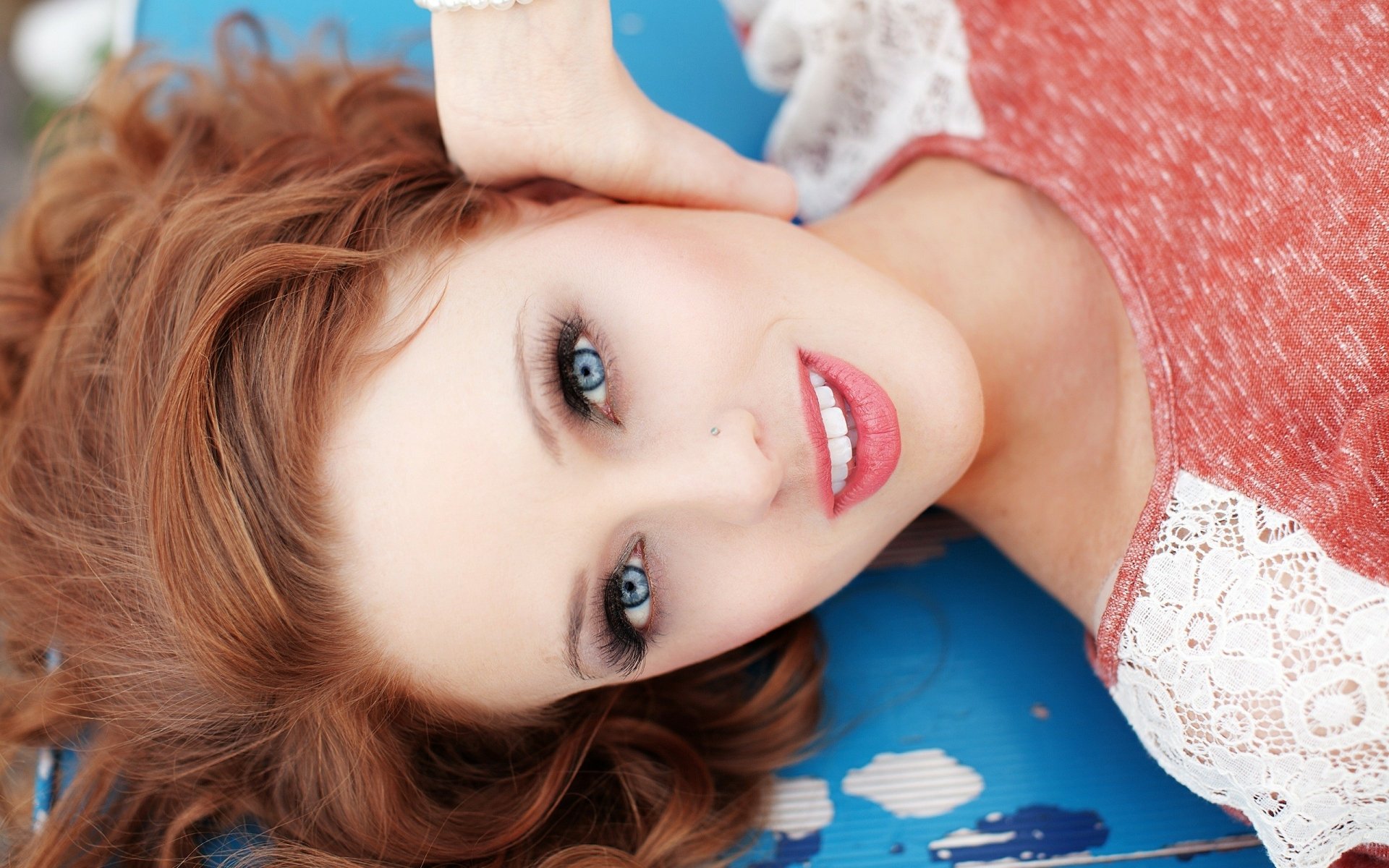 Stunning Woman's Face - HD Wallpaper