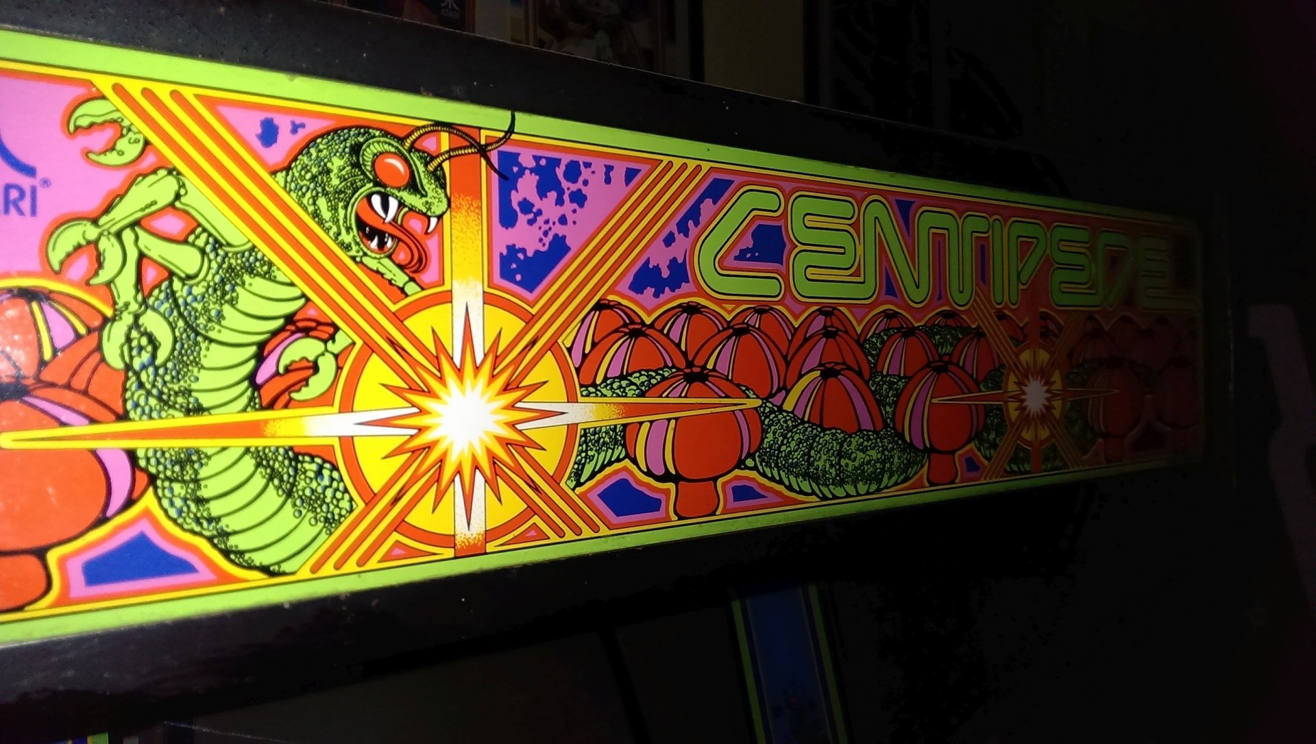 Download Video Game Centipede HD Wallpaper