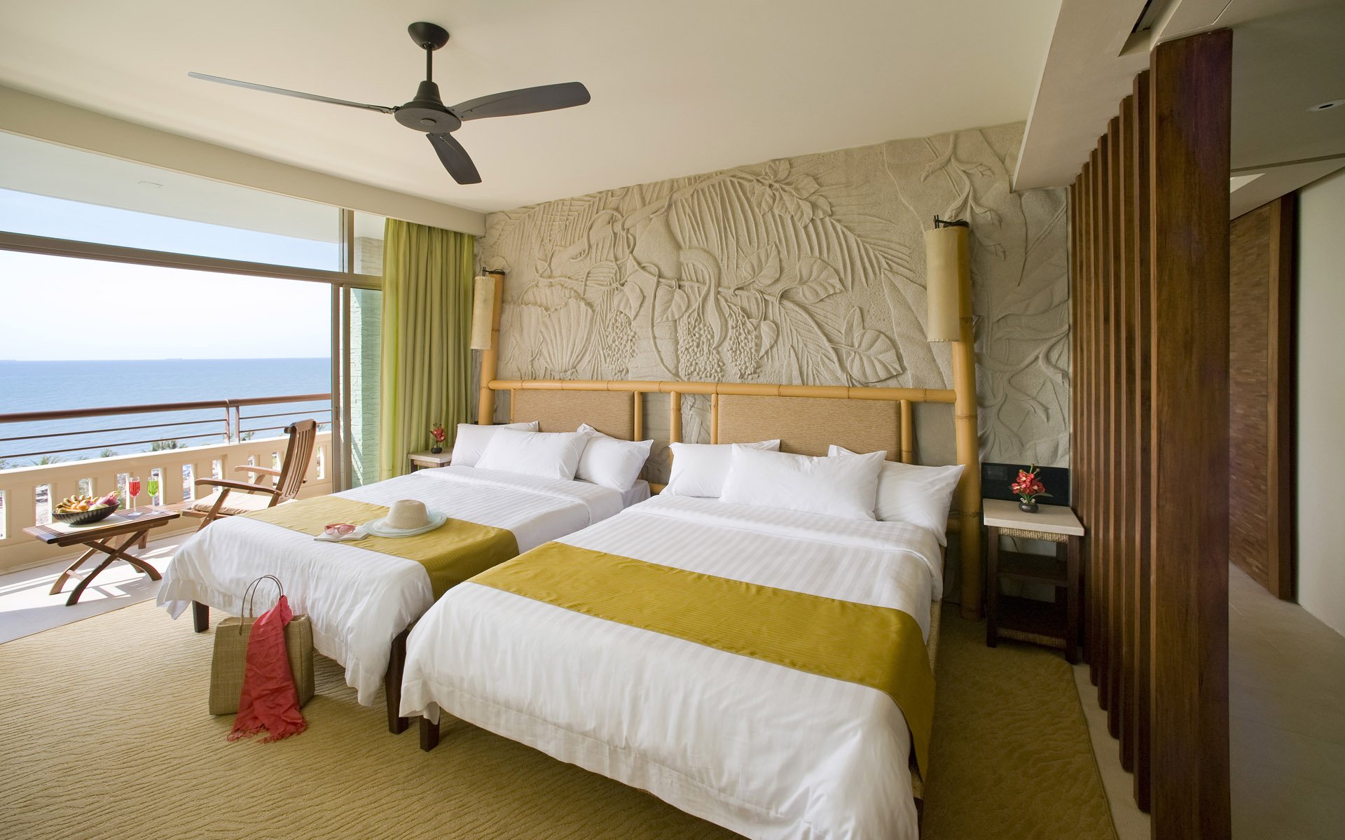 Download Man Made Room HD Wallpaper