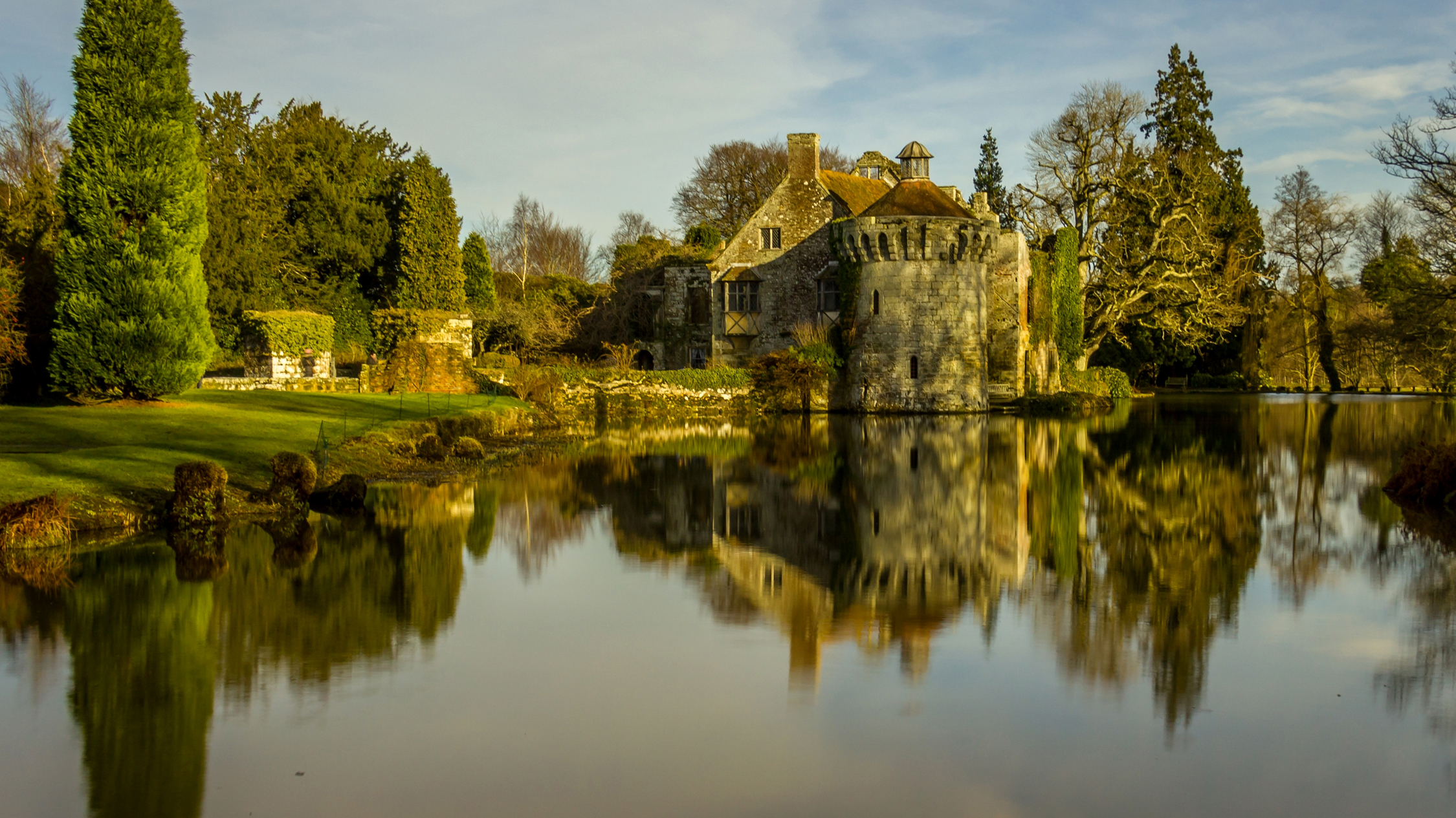 Download Reflection Water Lake Castle England Man Made Scotney Castle ...