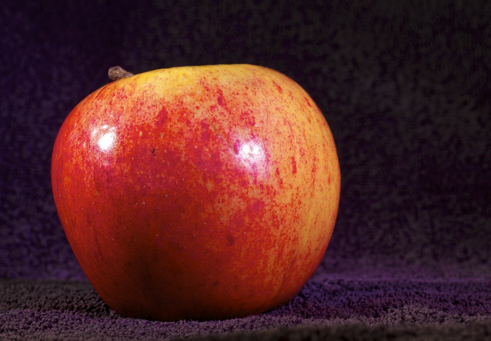 Download Fruit Food Apple 4k Ultra HD Wallpaper