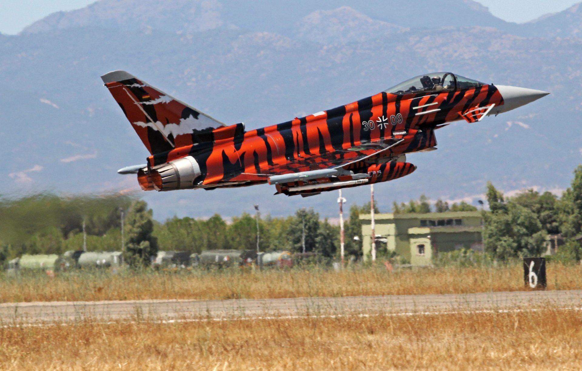 Eurofighter Typhoon Warplane HD Wallpaper – Fierce Military Jet in Action