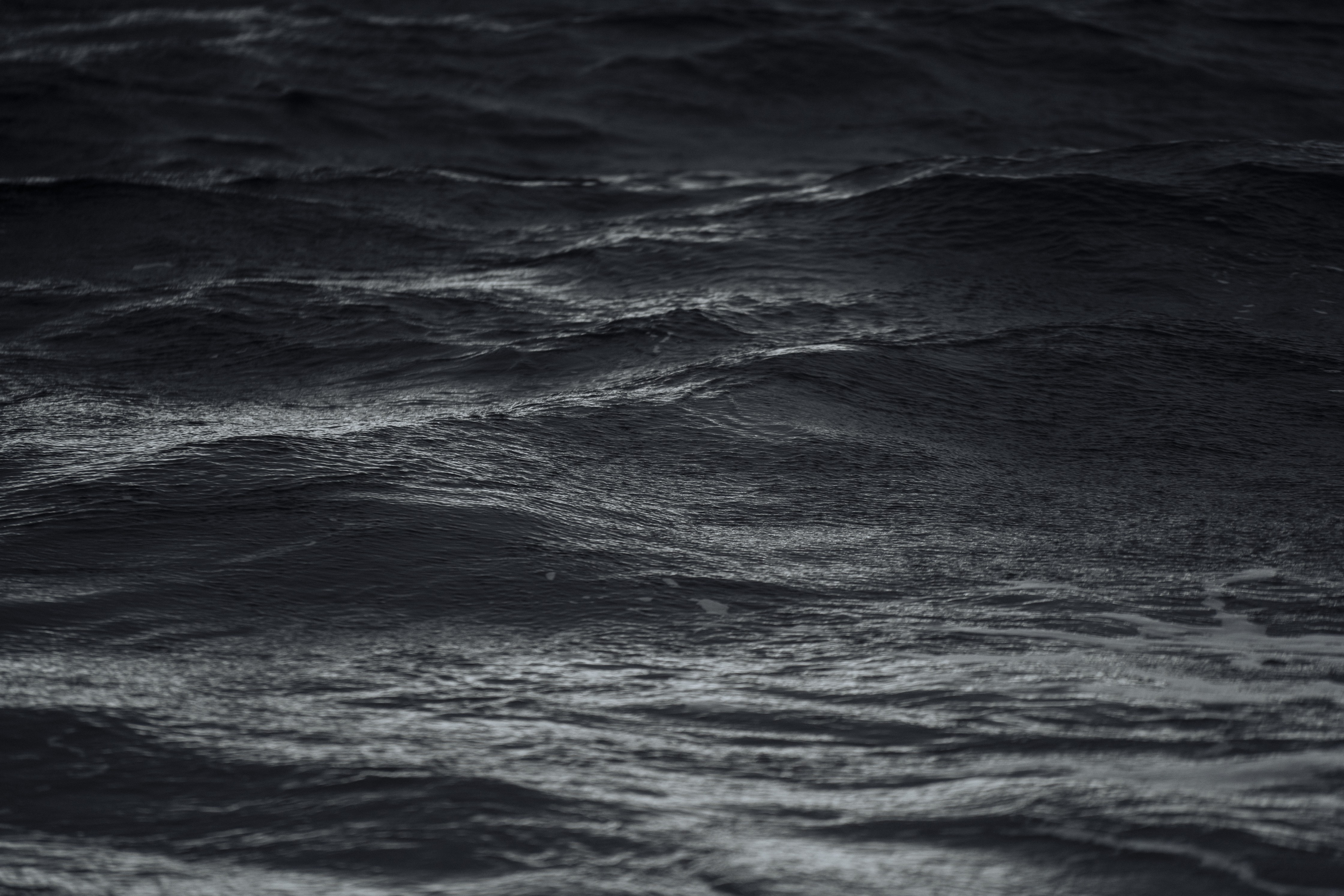 Download Monochrome Wave Sea Nature Ocean Ocean Waves 4k Ultra HD Wallpaper