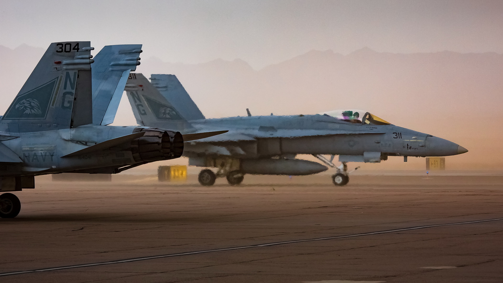 HD McDonnell Douglas F/A-18 Hornet Jet Fighter – Ultimate Military Warplane