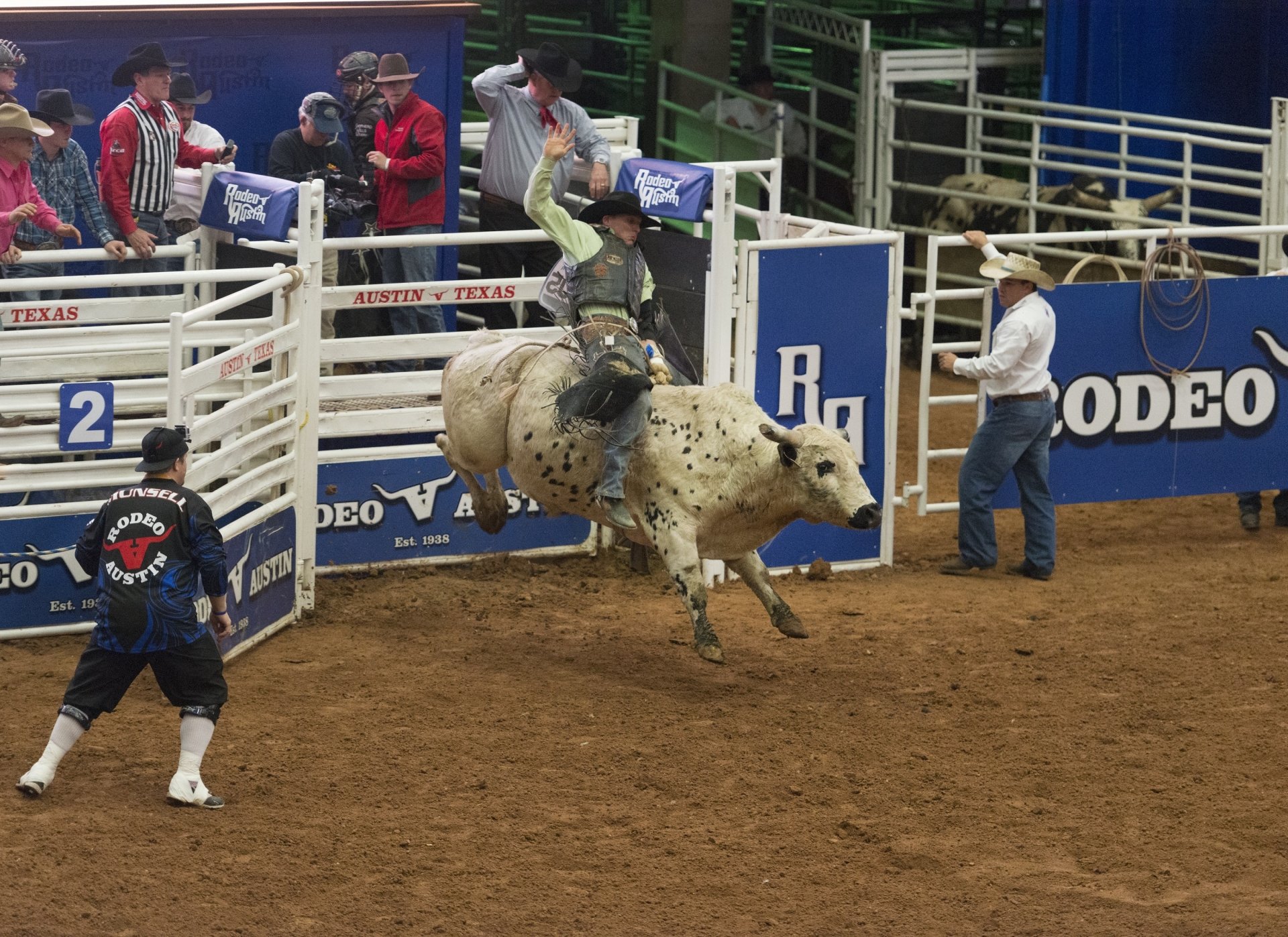 Rodeo Showdown: Cowboy vs Bull in Stunning HD Action by skeeze