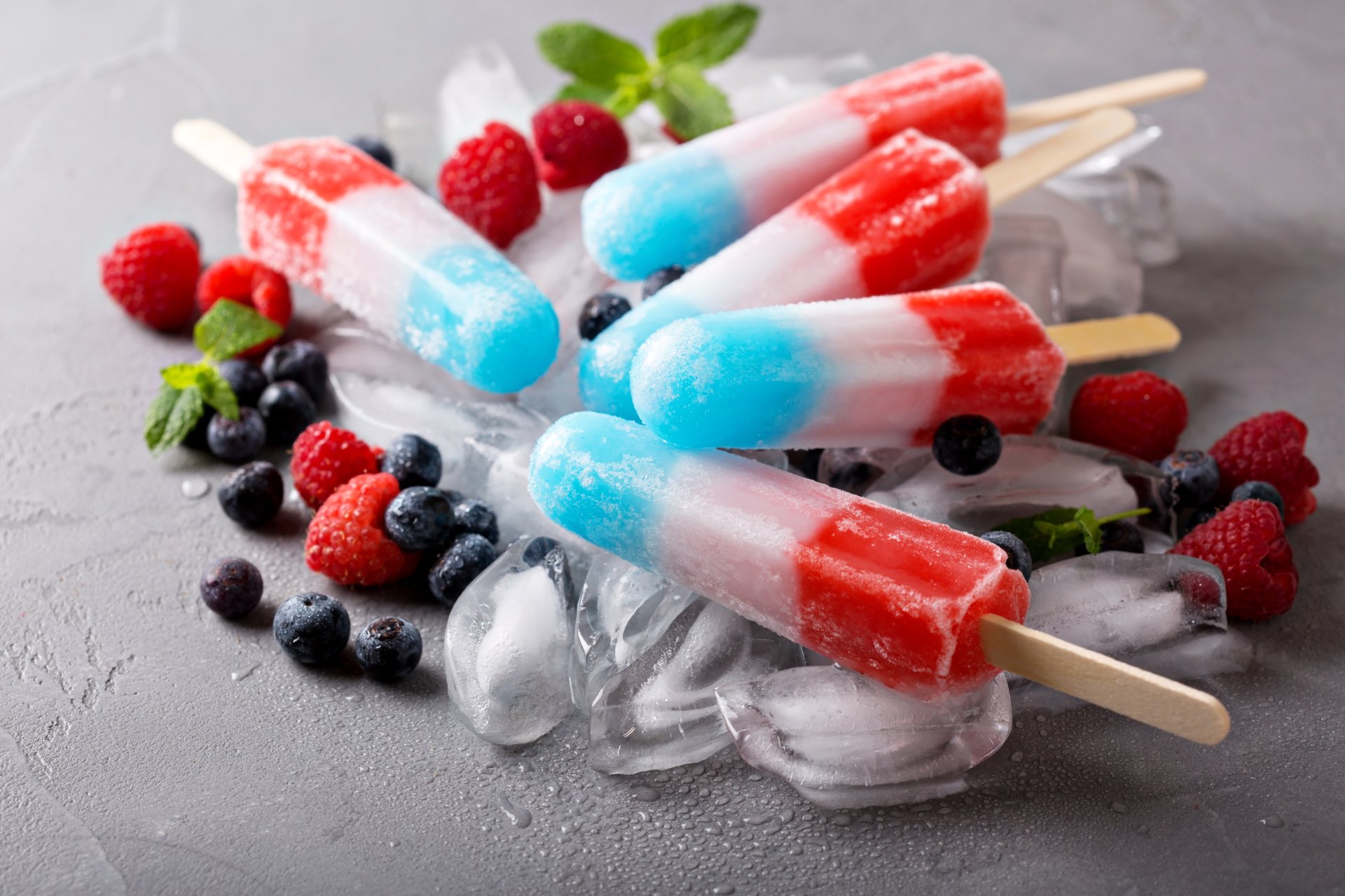 Summer Berry Blast: Refreshing Raspberry & Blueberry Ice Cream ...