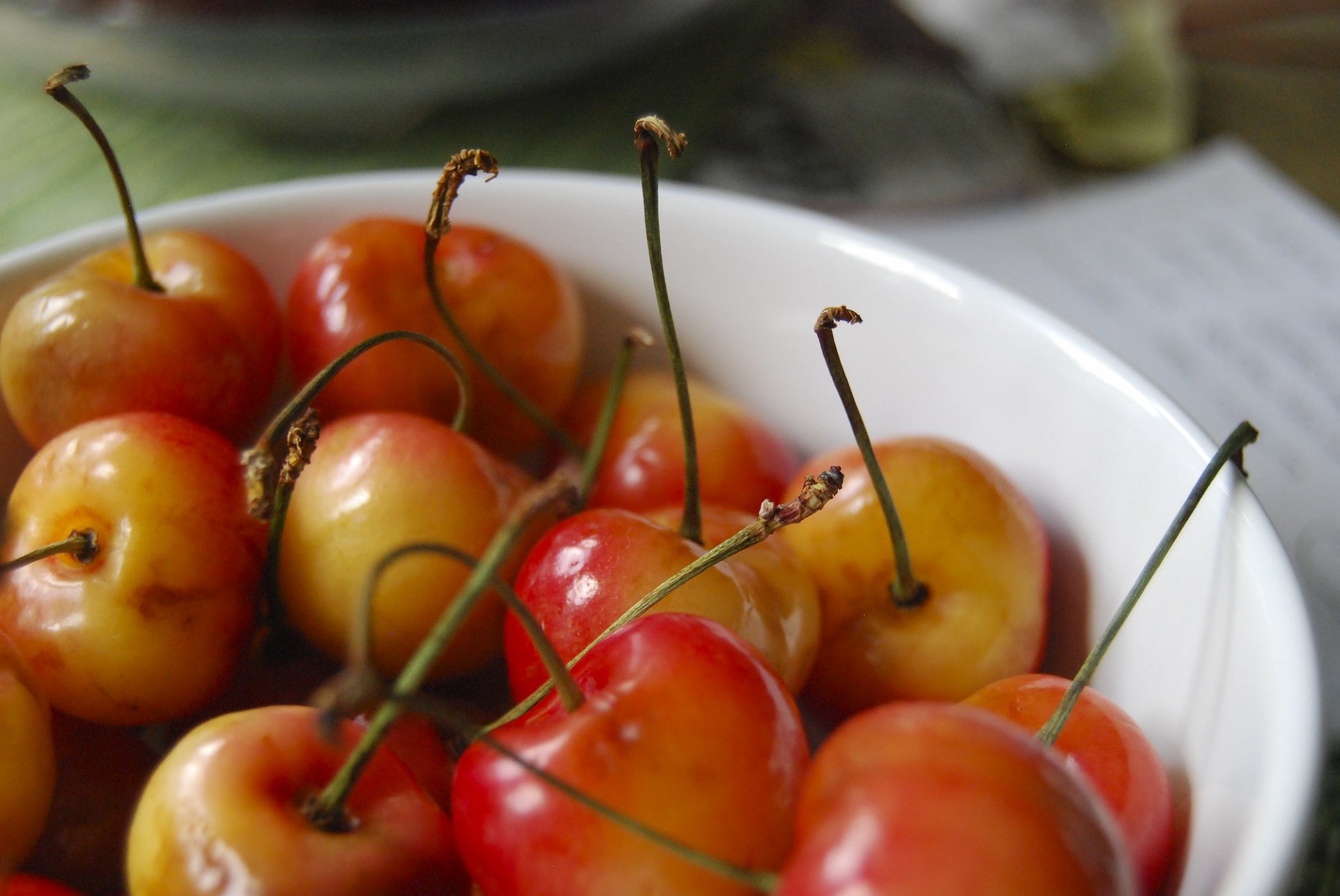 Vibrant Cherry Delight: HD Food Wallpaper | 2000x1339 | Wallpaper Abyss