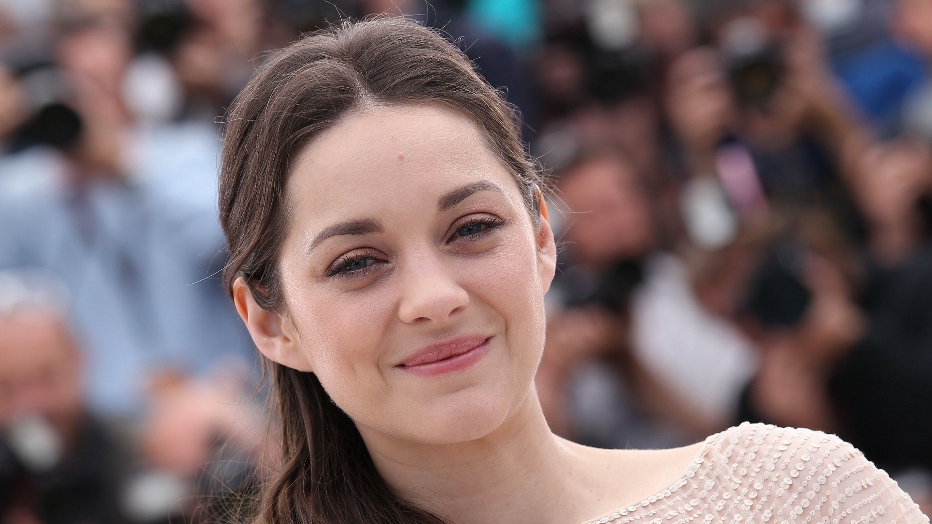 Download Celebrity Marion Cotillard HD Wallpaper