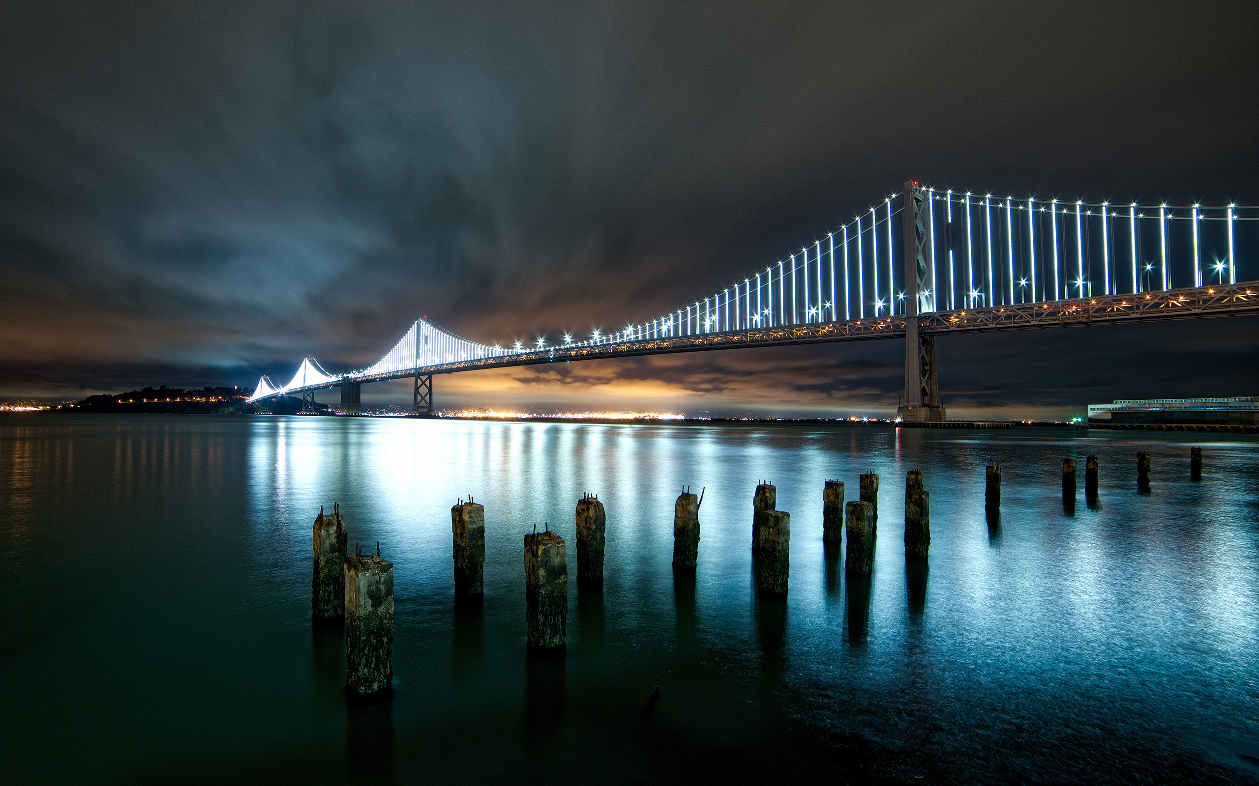 Windows 8 Bridge Wallpaper