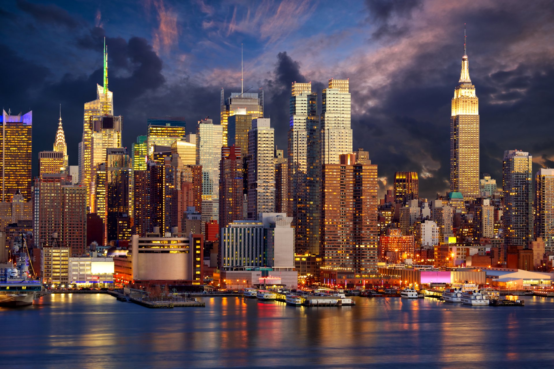New York City Skyline 4K Ultra HD Wallpaper At Night 4500x3000