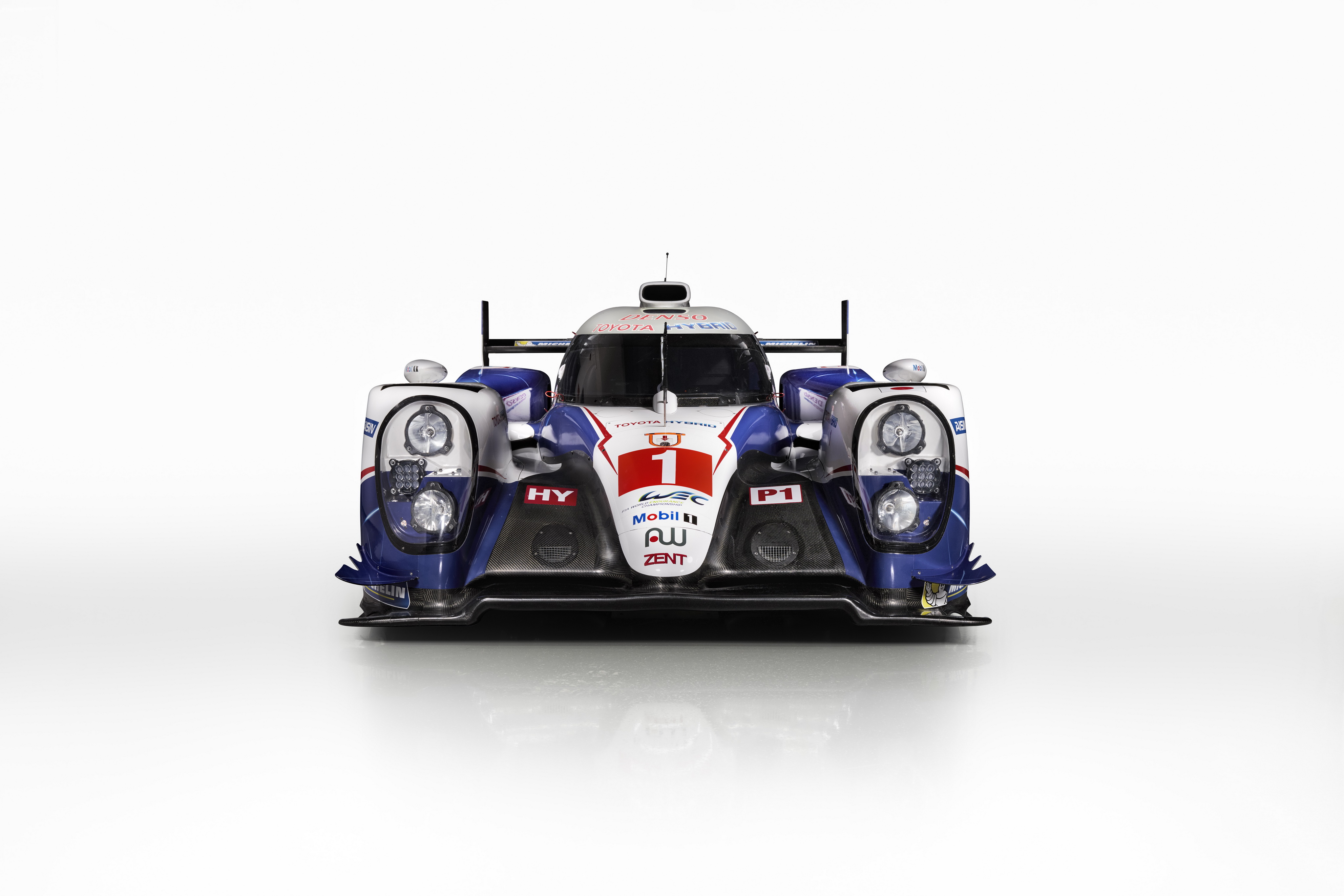 Download Race Car Vehicle Toyota TS040 Hybrid 4k Ultra HD Wallpaper