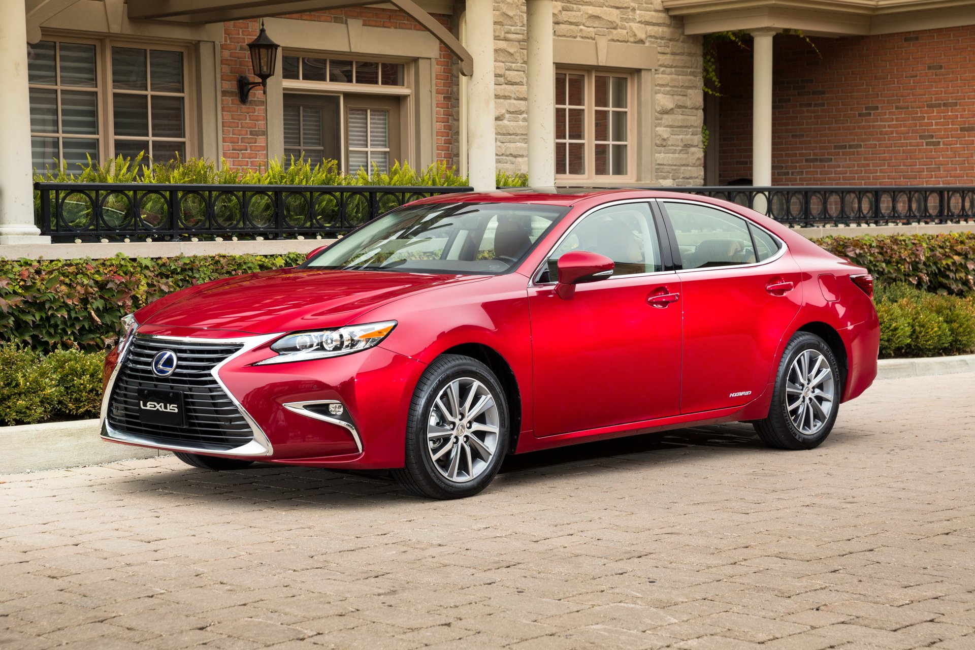 [10+] Lexus ES Wallpapers