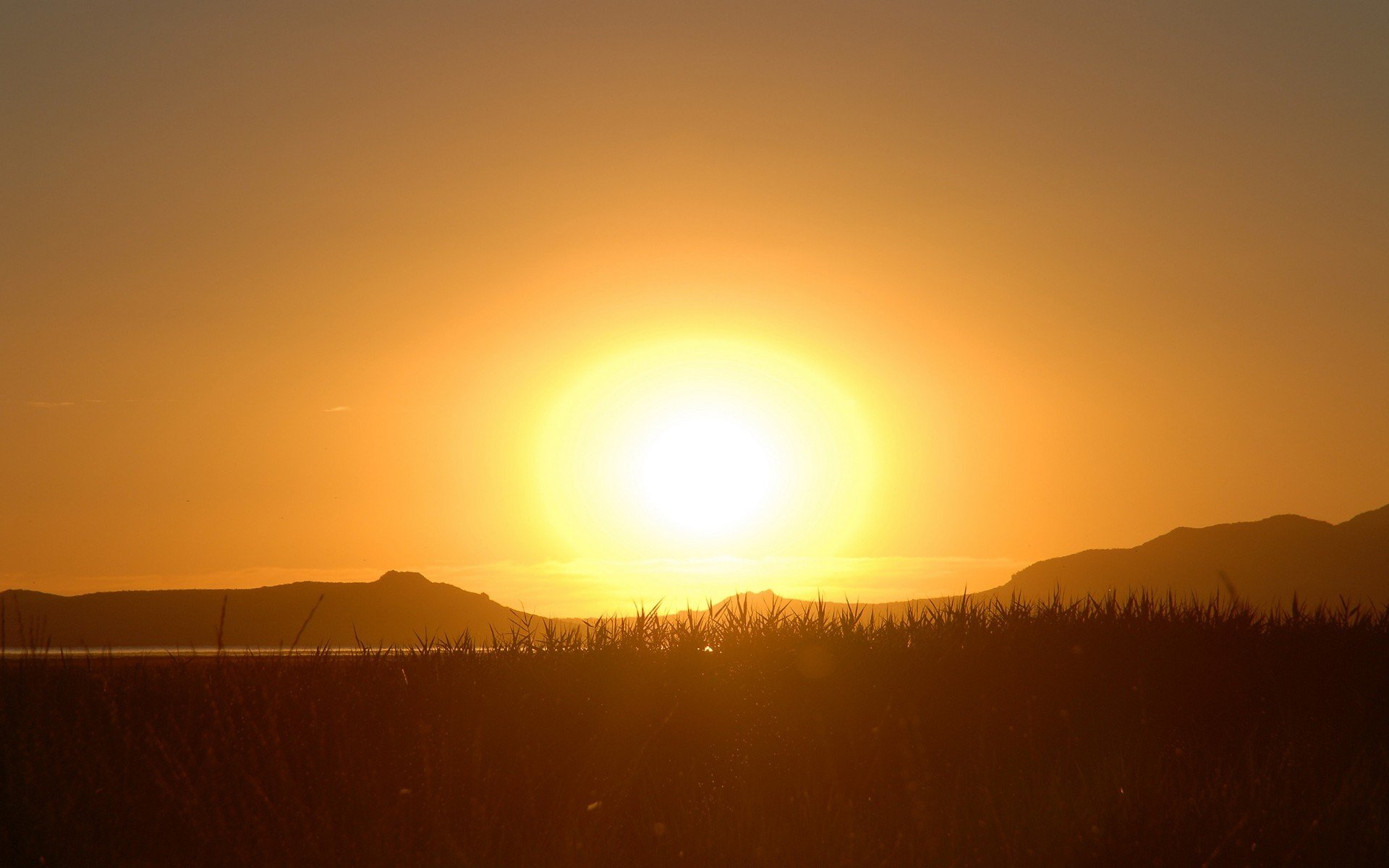 Golden Sun Over Serene Mountain Waters – HD Nature Wallpaper ...