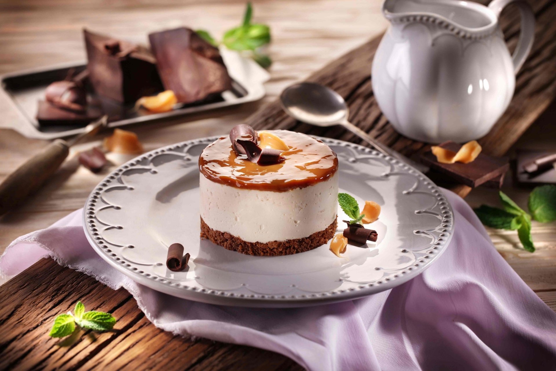 Decadent Dessert Delight: Sweet Still Life in HD | 2400x1600 ...