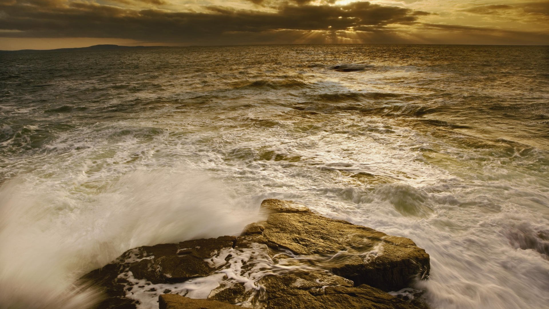 Download Nature Wave HD Wallpaper