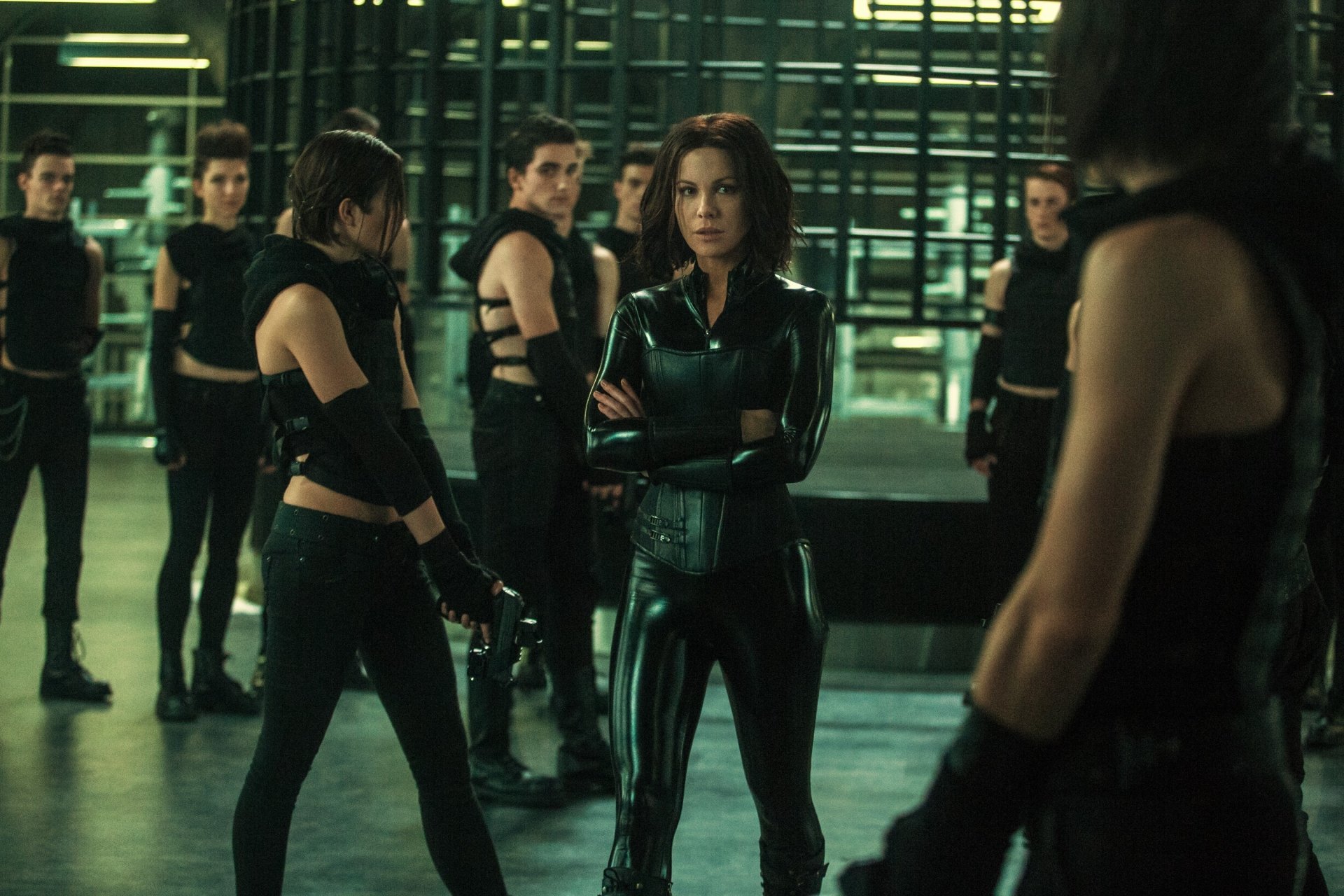 Kate Beckinsale in Underworld: Blood Wars – HD Action Wallpaper ...
