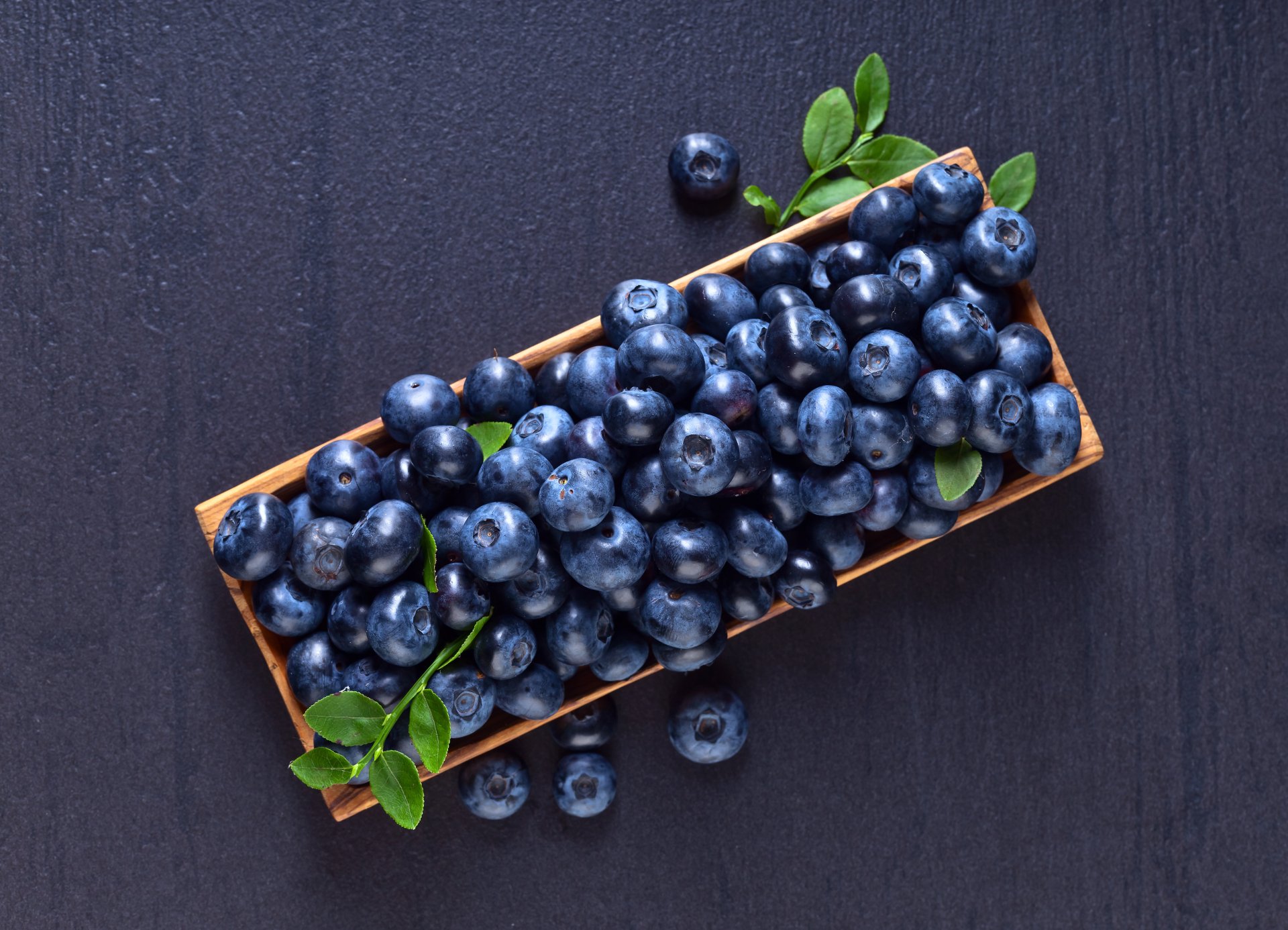4K Ultra HD Blueberry Delight – Fresh Berry Fruit Wallpaper
