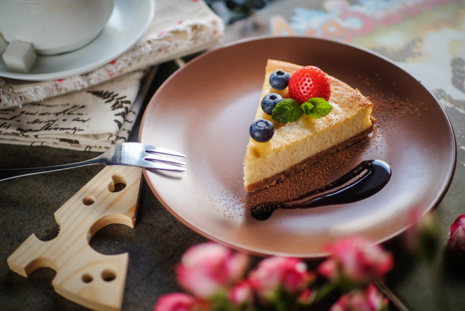 Delicious HD Dessert: Still Life Pastry Cake Elegance