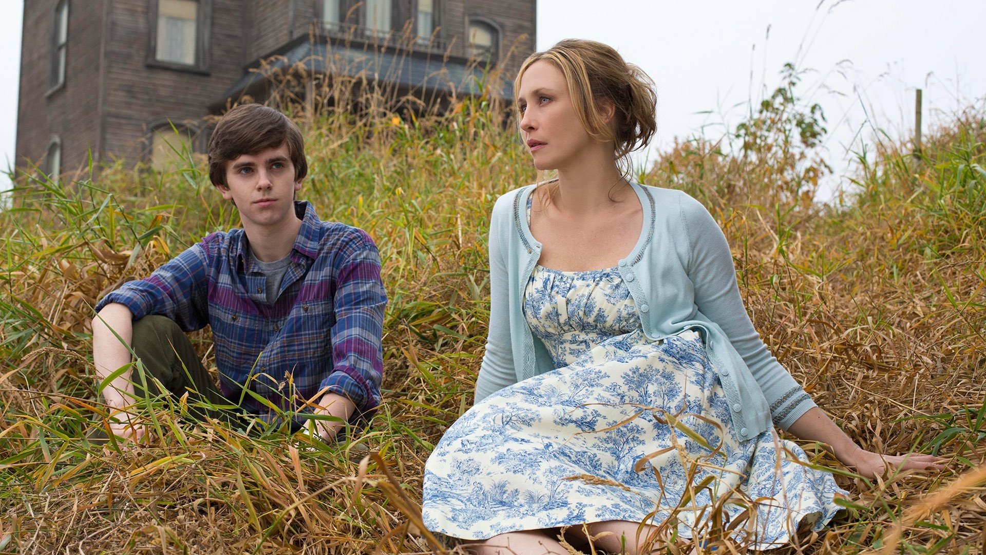 Download Freddie Highmore TV Show Bates Motel HD Wallpaper