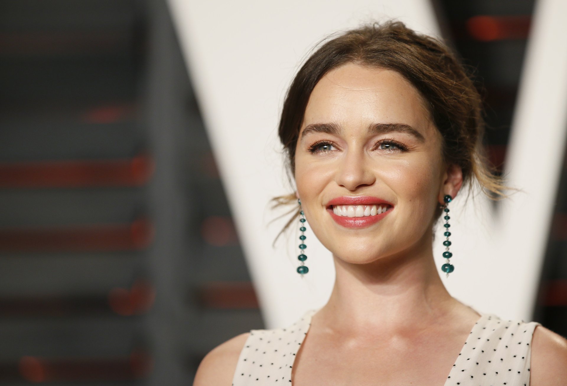 Download Brunette Earrings Face Smile English Celebrity Emilia Clarke ...