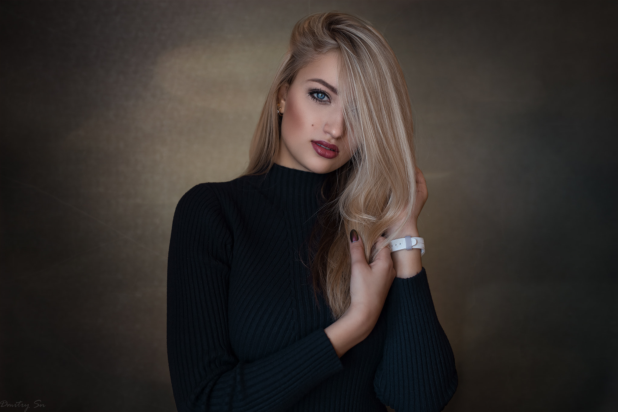 Download Lipstick Blue Eyes Long Hair Blonde Woman Model HD Wallpaper by Dmitry Shukin