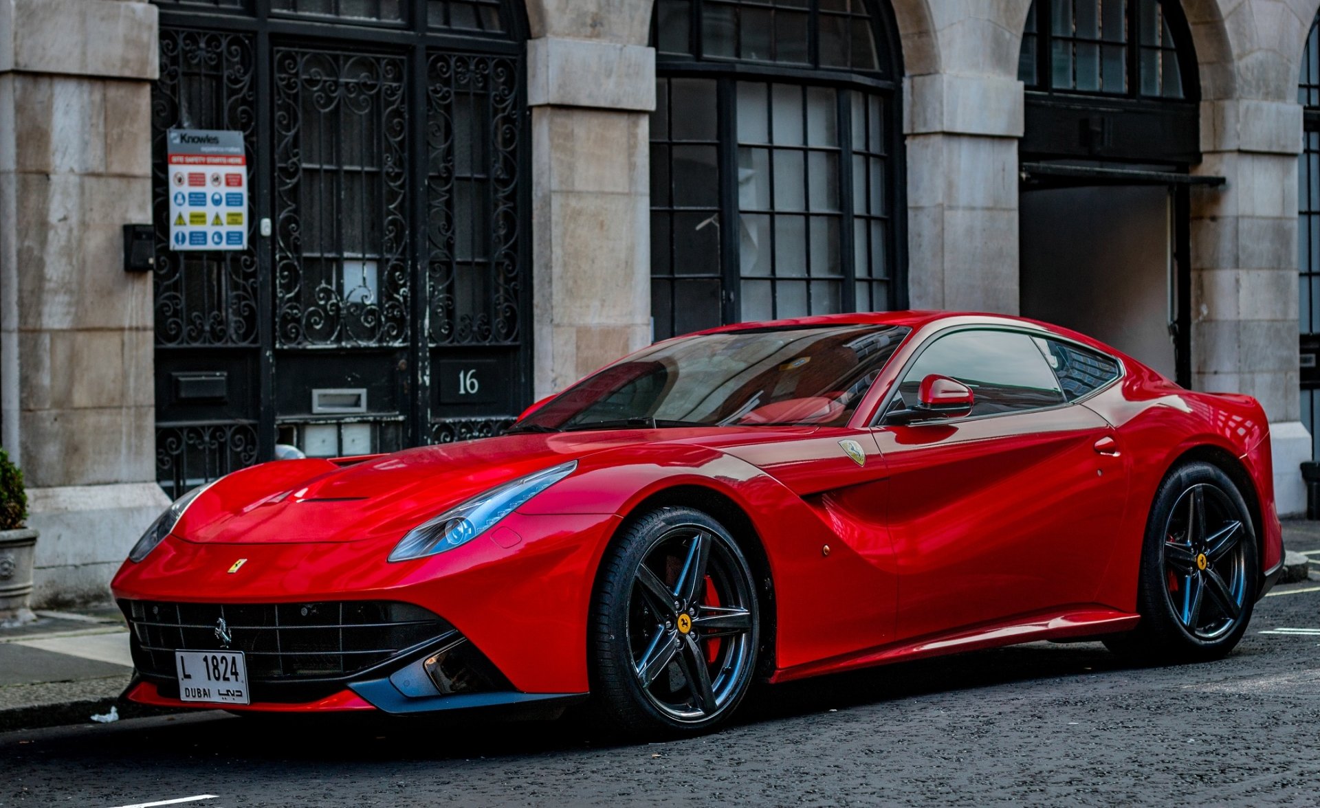Ferrari F12berlinetta Supercar - Stunning HD Vehicle Wallpaper by Toby ...