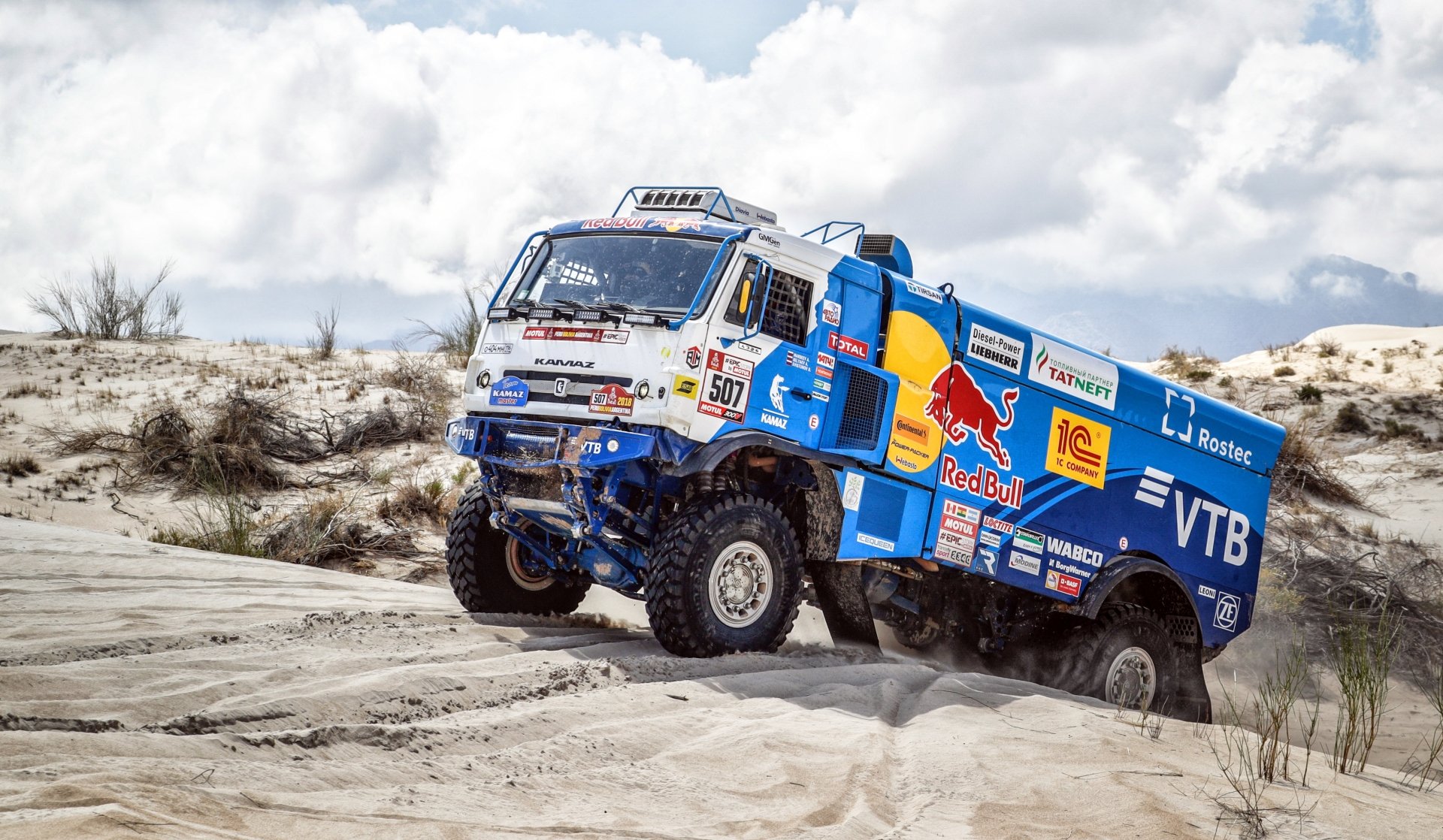 Red Bull Kamaz Rally Truck Conquering Desert Sands | 4K Ultra HD Wallpaper
