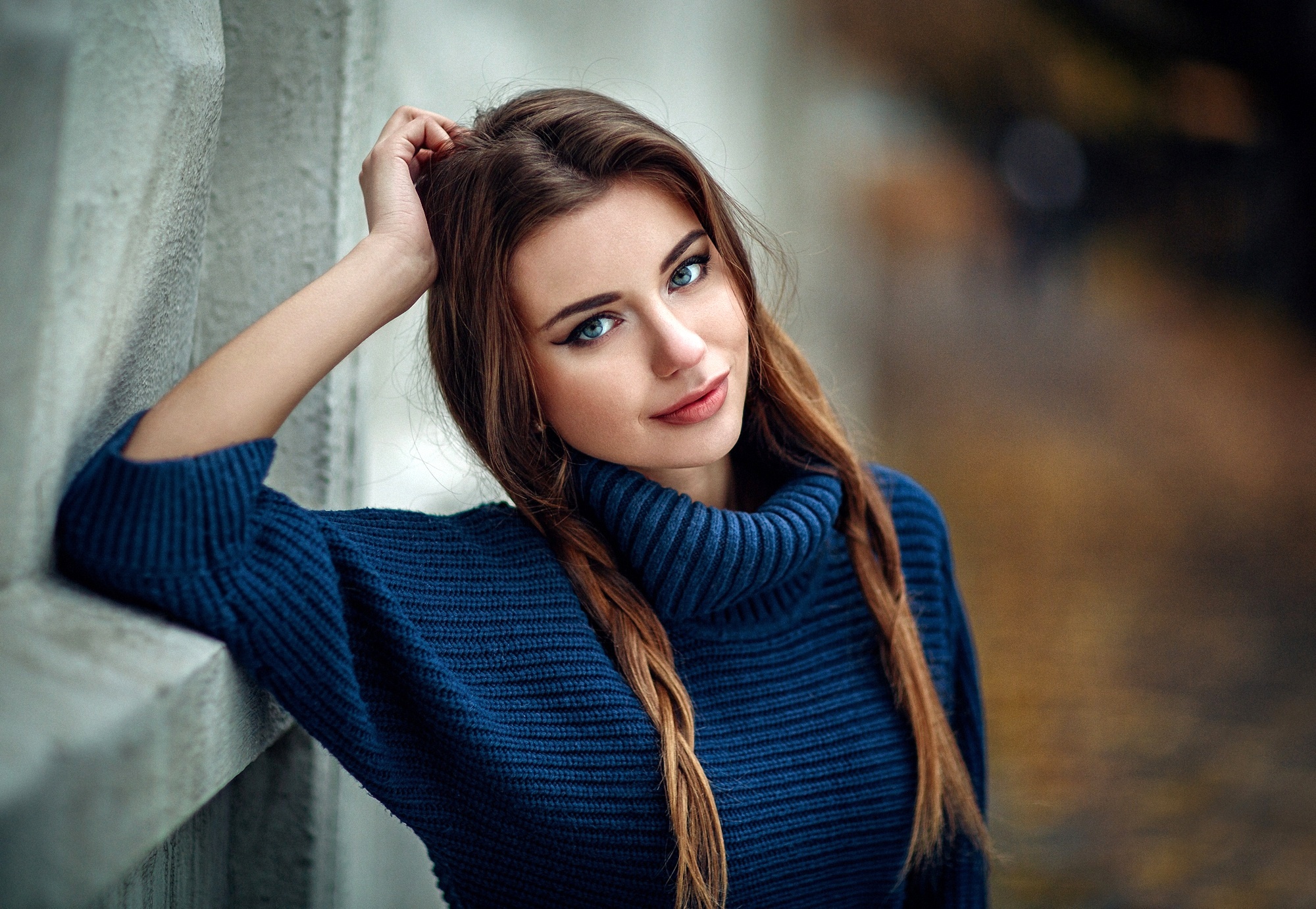 Blue-Eyed Brunette Beauty in Focus: Stunning Braid HD Wallpaper