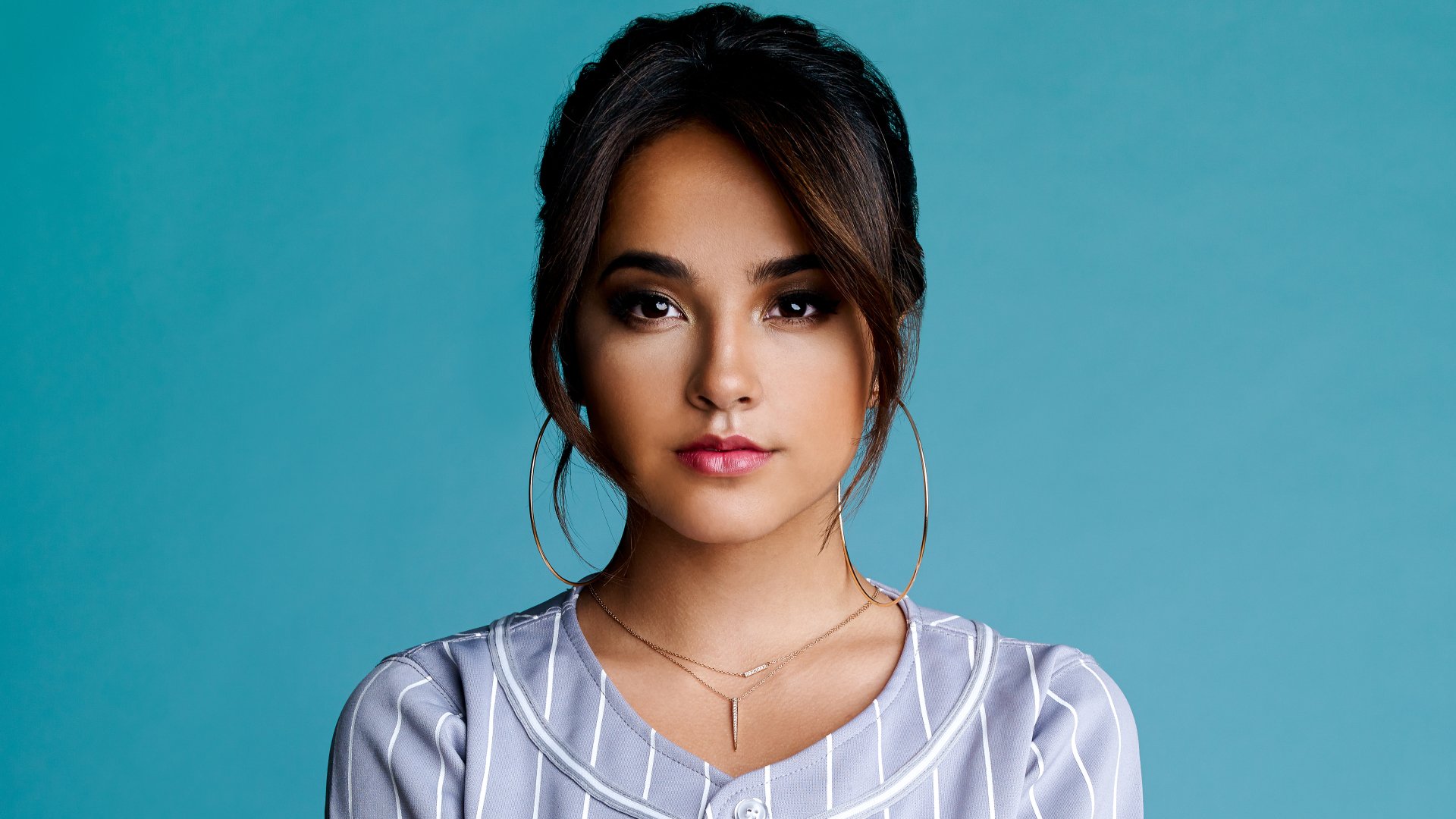 Becky G: Stunning 4K Ultra HD Portrait of the American Music Sensation