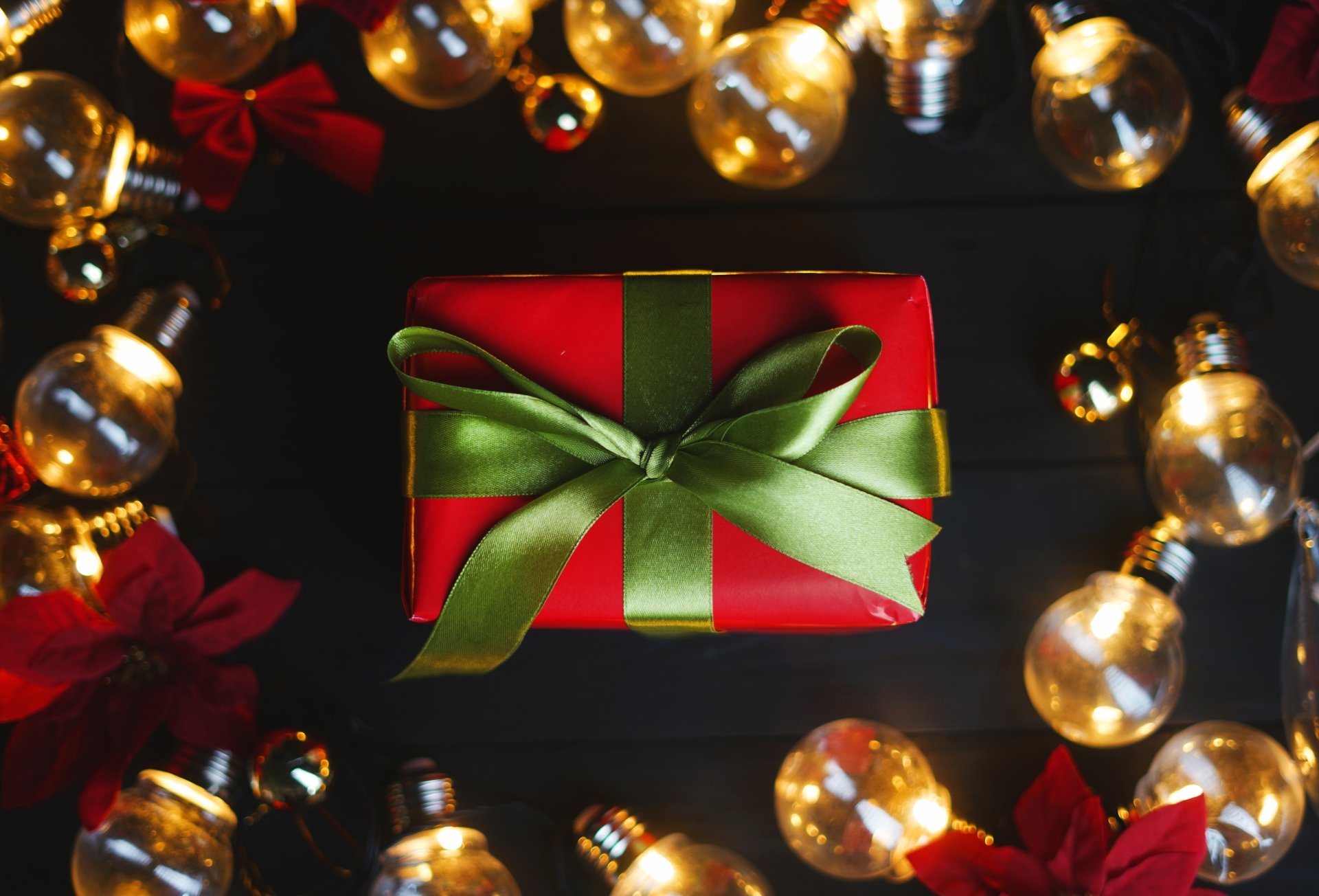 Download Light Bulb Misc Gift 4k Ultra HD Wallpaper